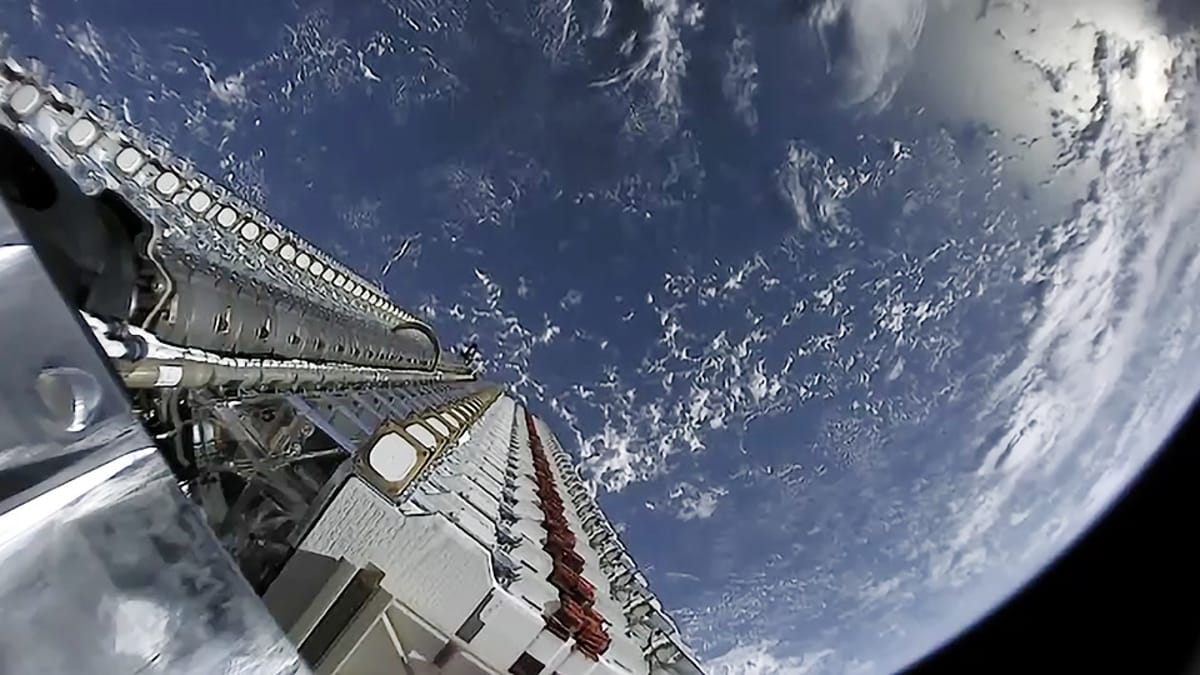 Starlink Iran Blackout: China's Jamming Tech Explained